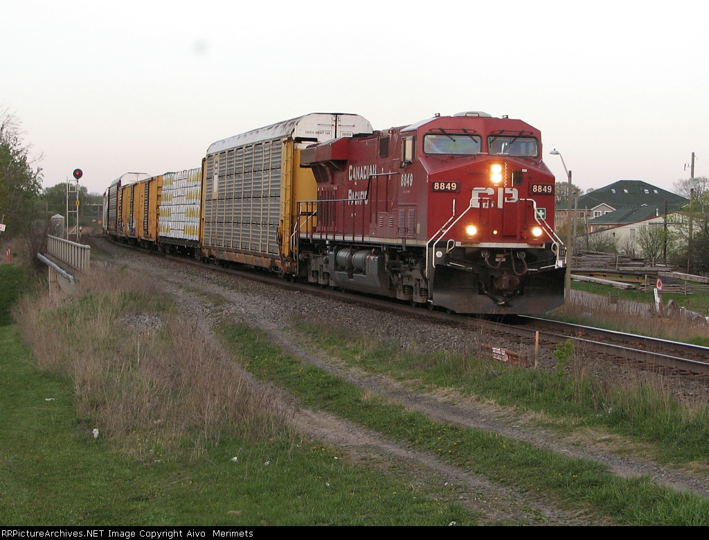 CP 8849 at Cobourg.